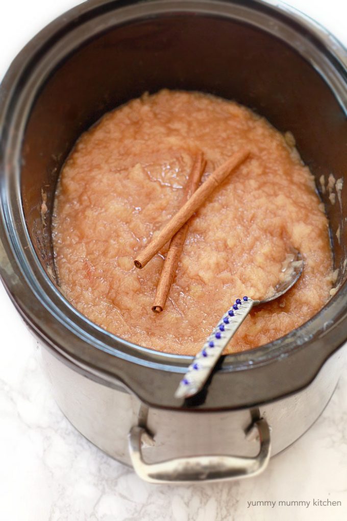 Easy Crockpot Applesauce Recipe - Yummy Mummy Kitchen