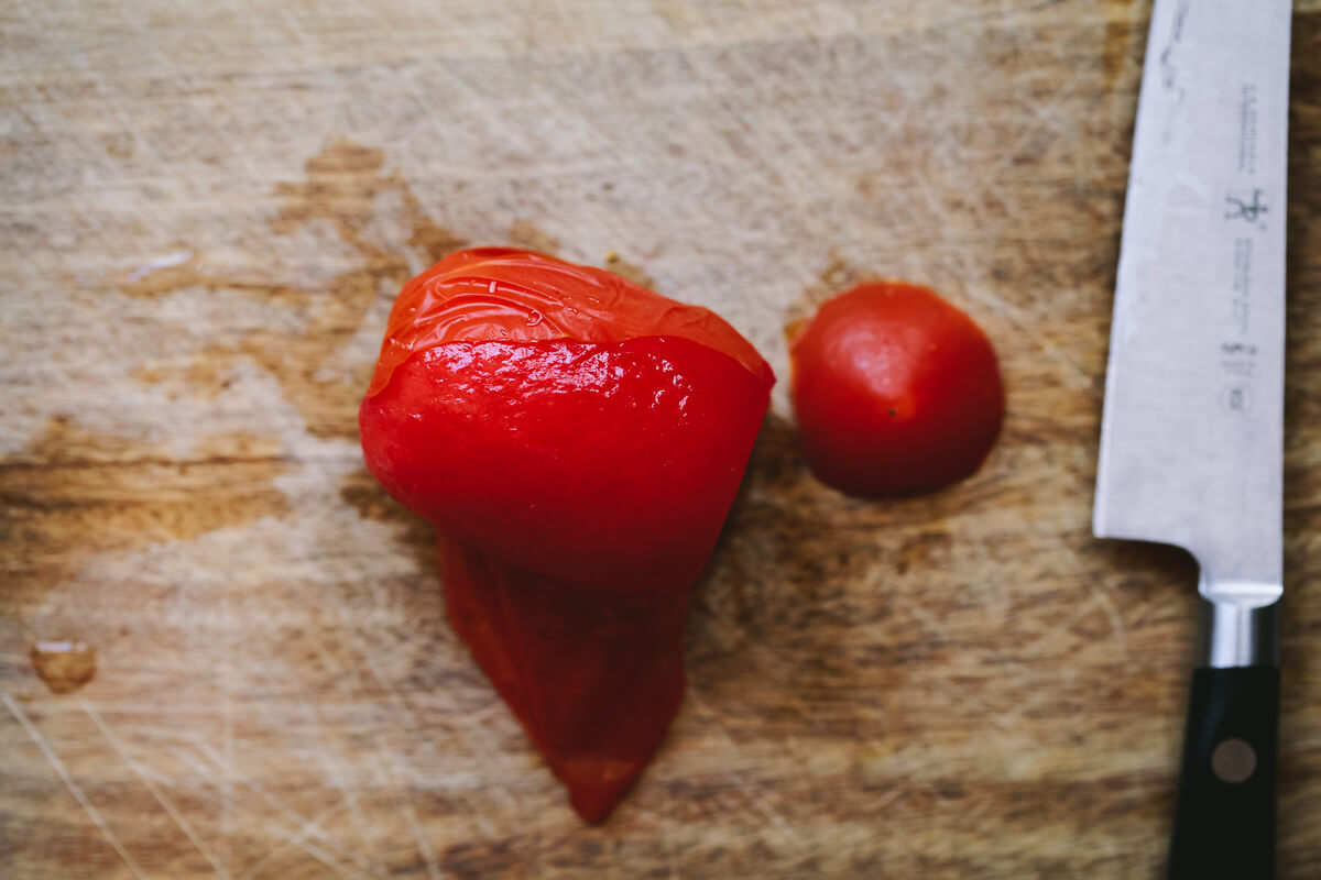 How to Freeze Fresh Tomatoes (Cherry, Whole, and Green)