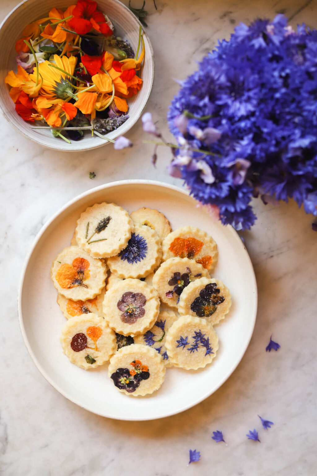 Pressed Flower Cookies - Yummy Mummy Kitchen
